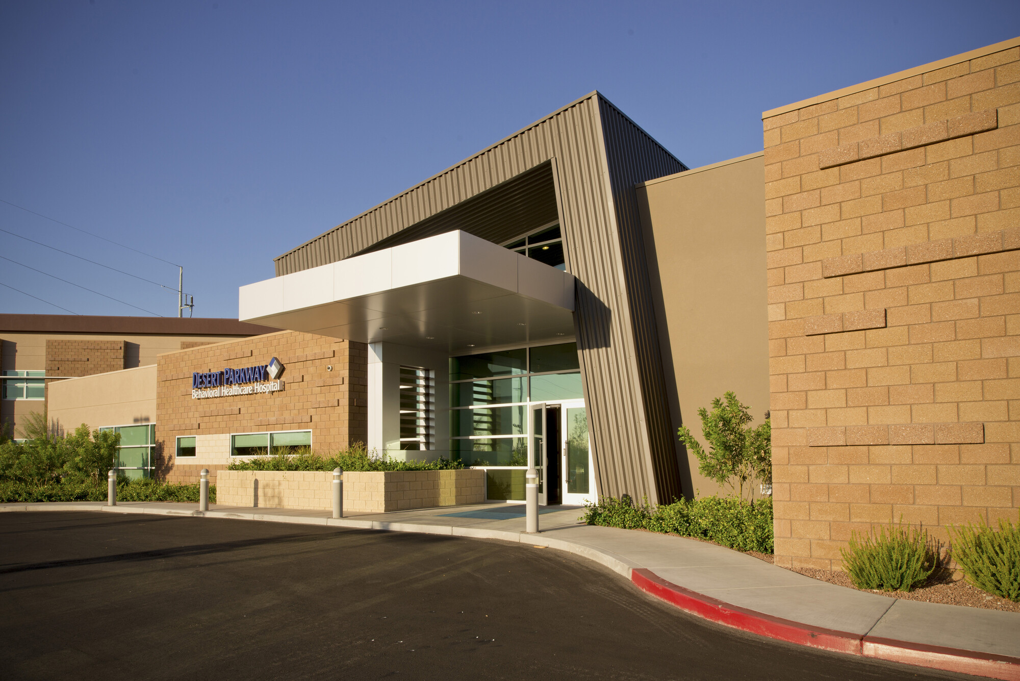 Signature Healthcare Services | Desert Parkway Behavioral Healthcare ...